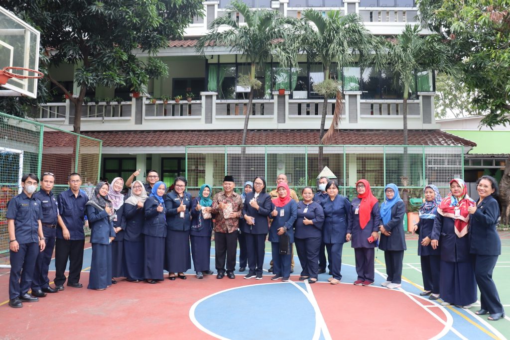 Guru-guru - SMAN 77 Jakarta
